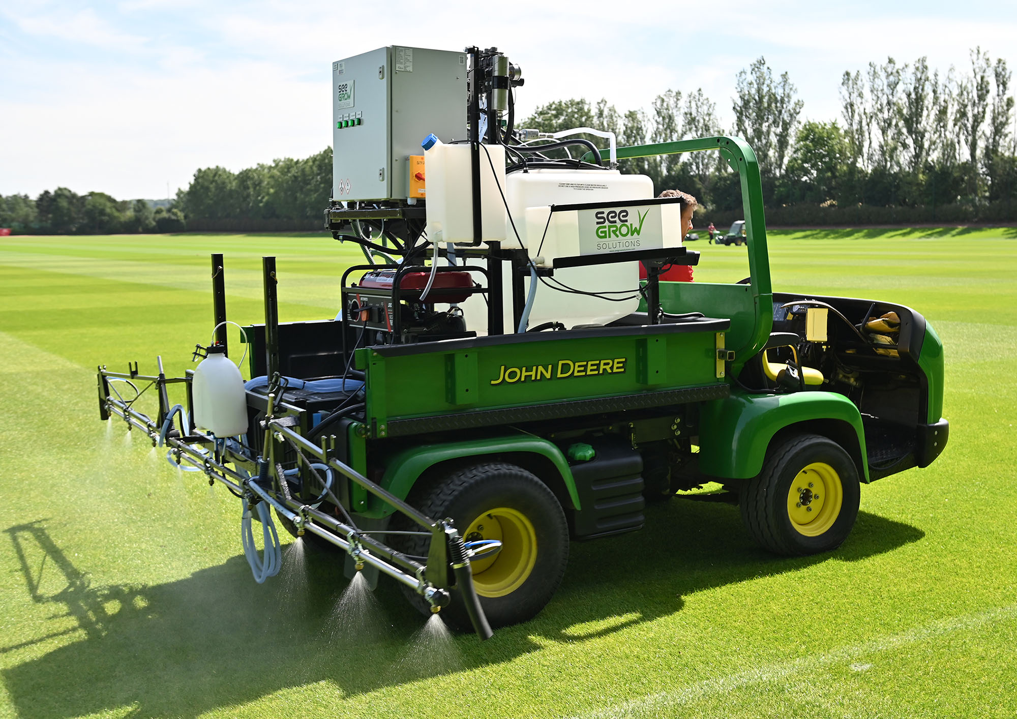 Martin Lishman collaborates with Seegrow Solutions to produce non ...